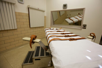 Evidence that new lethal injections cause prolonged executions - Salon.com