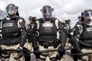 Robocop nation: 4 disturbing facts about American police militarization ...