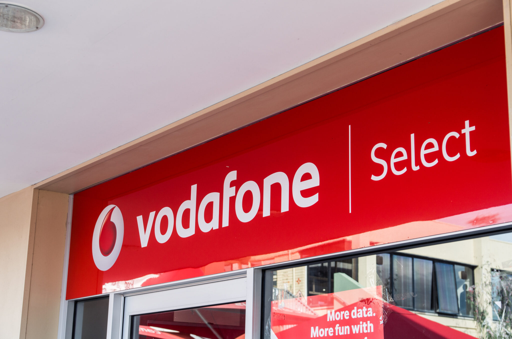 Vodafone discloses that many governments can secretly spy on mobile ...