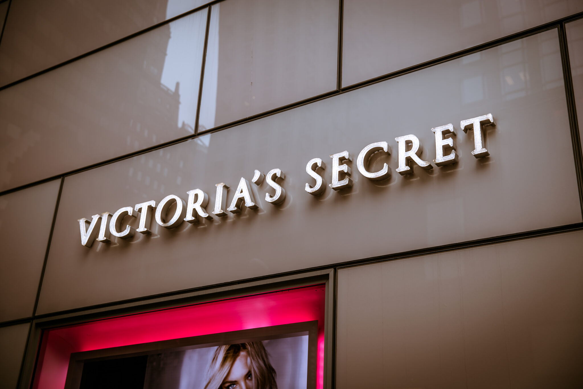 Victoria's Secret alters "Perfect Body" campaign following backlash ...