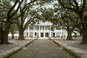 "Some of them asked if the slaves got paid": True stories from a former ...
