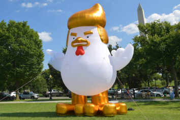 "Chicken Don": 30-foot inflatable chicken with Trump's hair trolls the ...
