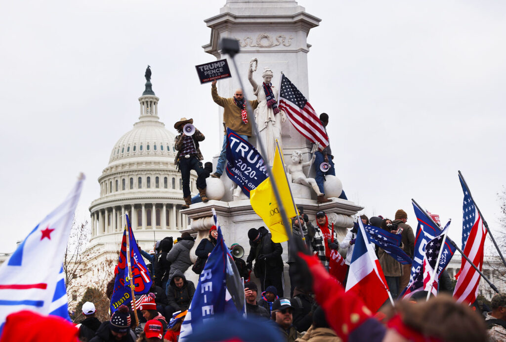 Capitol rioter begs to stay out of jail, says she has already lost her ...