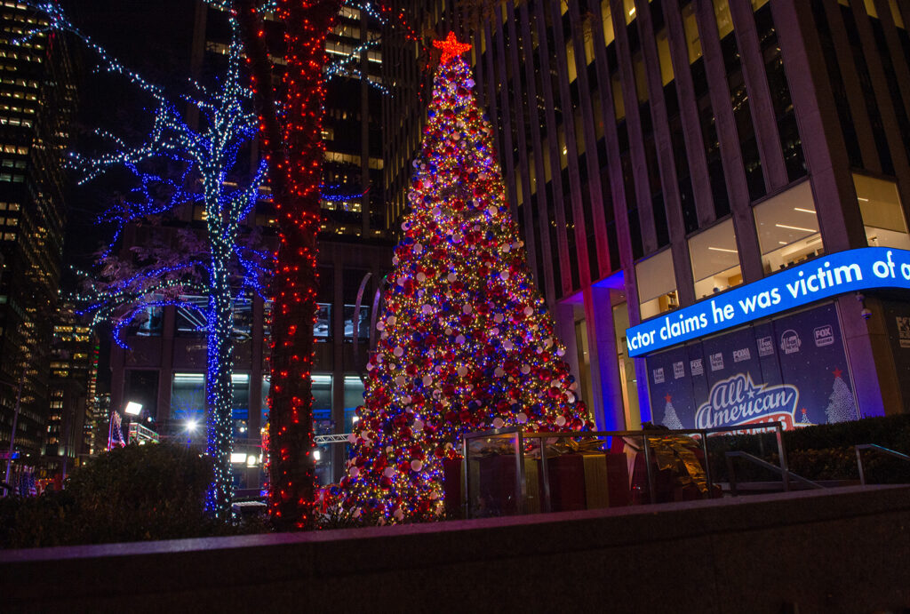 "These colors don't run": Fox News compares Christmas tree attack to ...