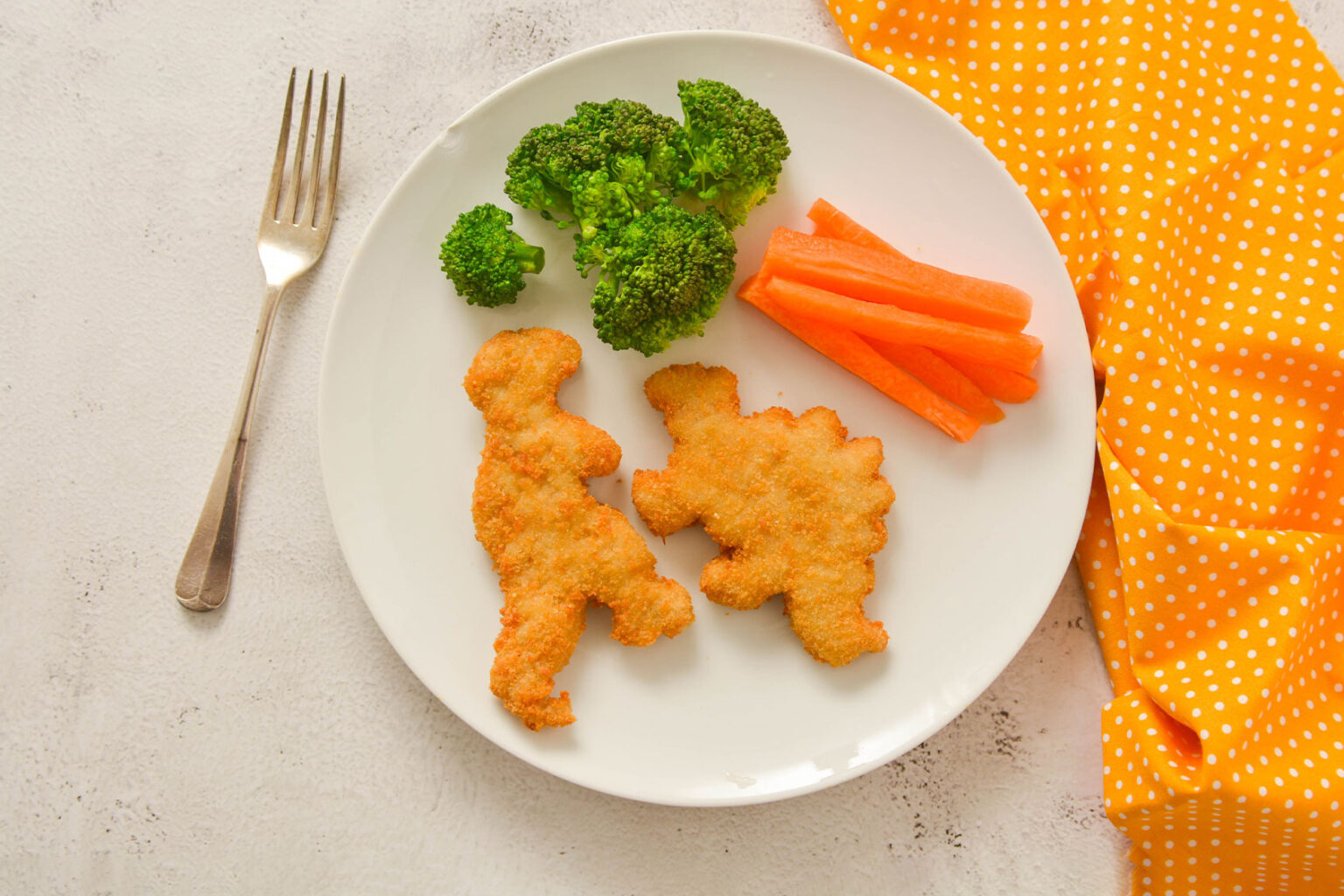 Dinosaur nuggets and juice boxes: In defense of making lunch fun again ...