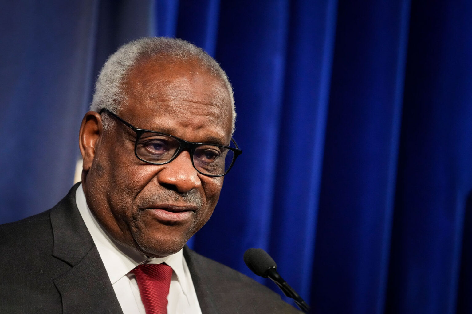 Clarence Thomas' billionaire GOP megadonor pal Harlan Crow gave ...