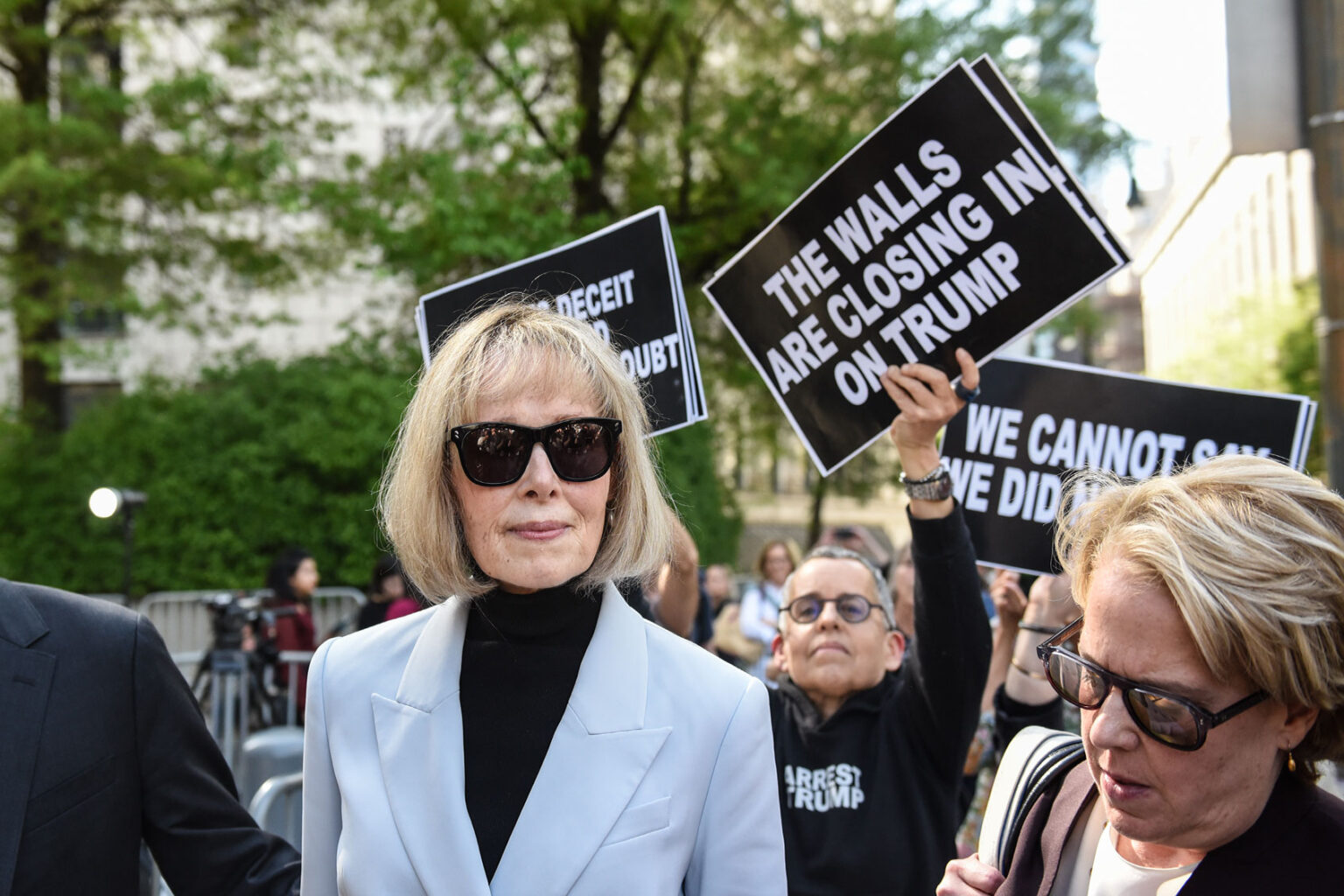 "Trump’s walls continue to crumble": E. Jean Carroll wins second ...
