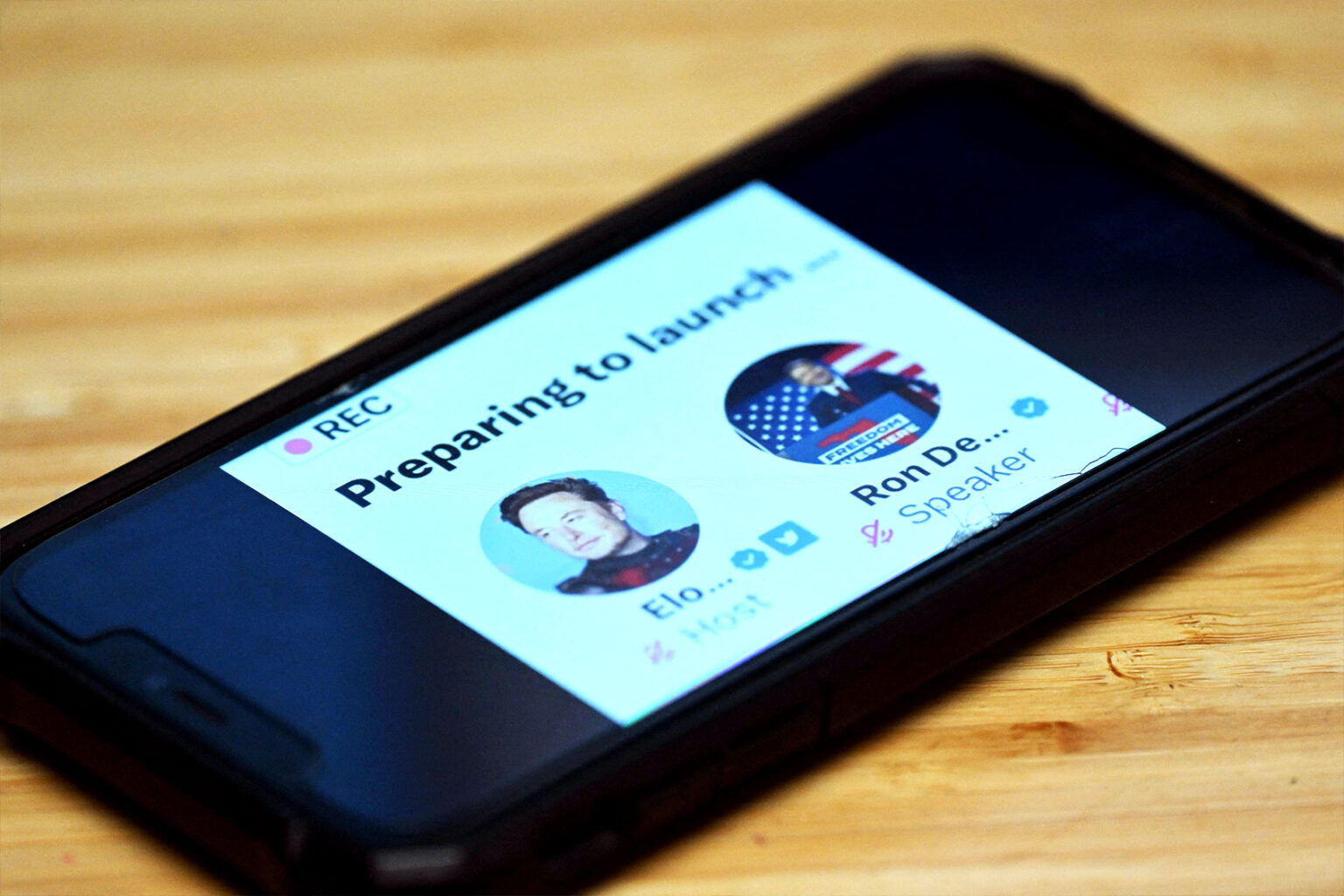 “Astoundingly humiliating”: DeSantis brutally mocked after Twitter ...