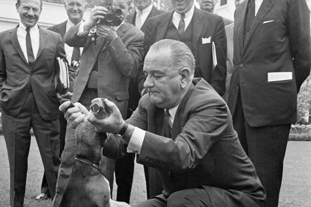 This liberal president picked up his dog by the ears — and it outraged ...