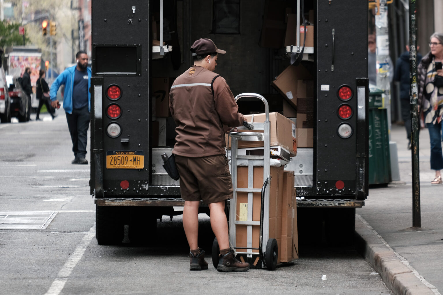 UPS is making record profits — while workers like me are falling ...