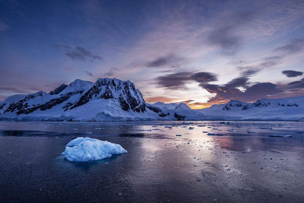Antarctica's rapidly melting ice is in "unprecedented" territory ...