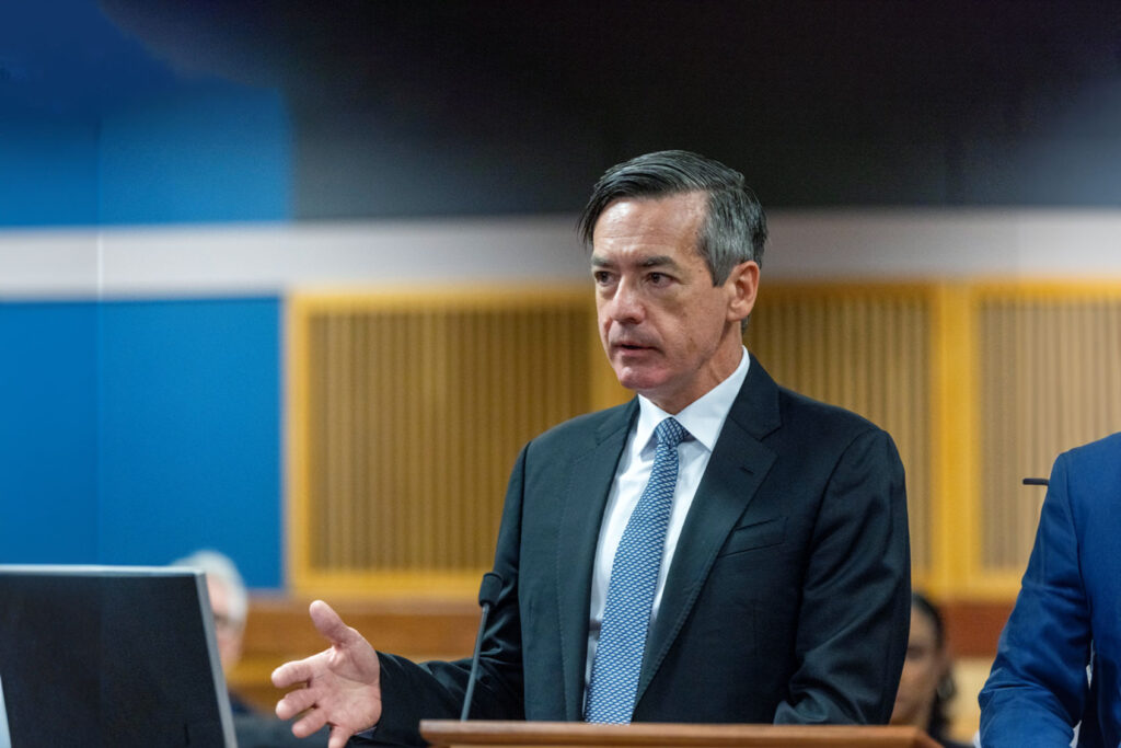 "Reeks of Ken Chesebro": Experts say Arizona indictment suggests Trump ...