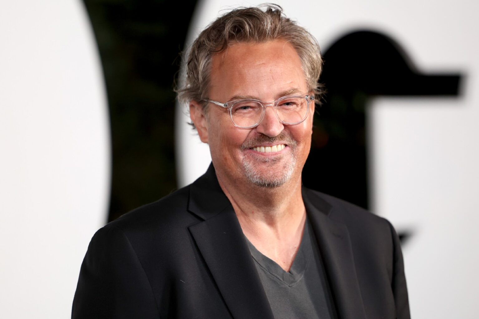 Celebrities mourn the loss of "Friends" star Matthew Perry - Salon.com