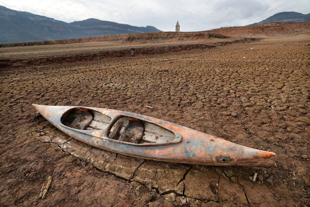 "Lost winter": January and February shattered heat records, alarming ...