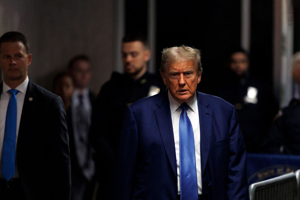 "Trump will be under house arrest in the White House": Former DOJ ...