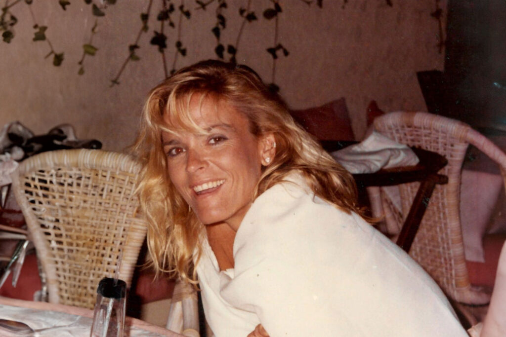 "She was a fighter": "The Life and Murder of Nicole Brown Simpson ...