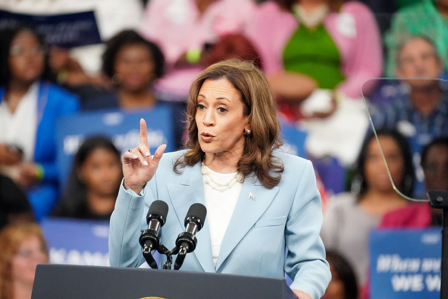"Say it to my face": Kamala Harris dares Trump to debate her - Salon.com
