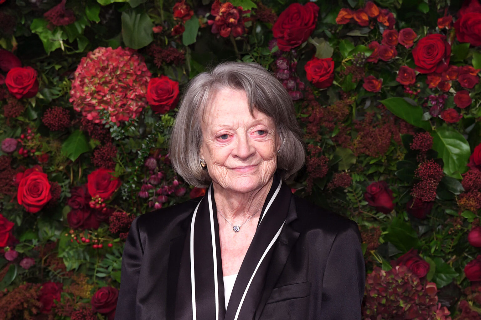 Dame Maggie Smith of "Downton Abbey" and "Harry Potter," dead at 89 ...