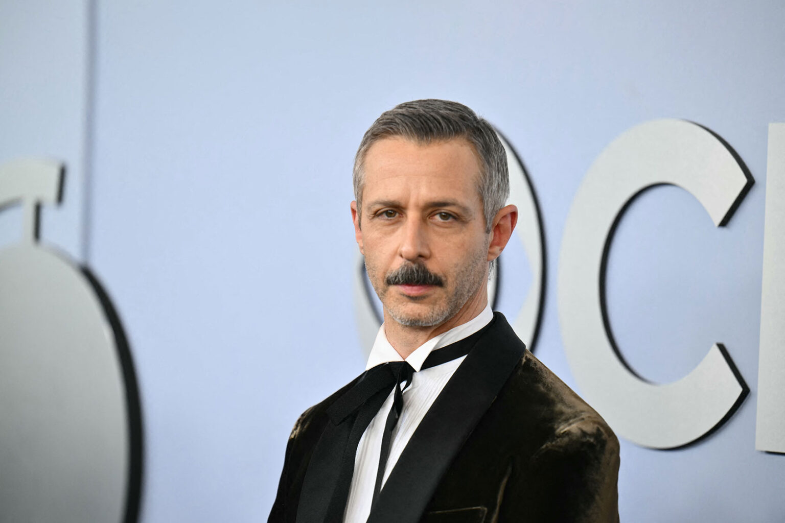 Jeremy Strong says playing Kendall Roy on "Succession" did a number on ...