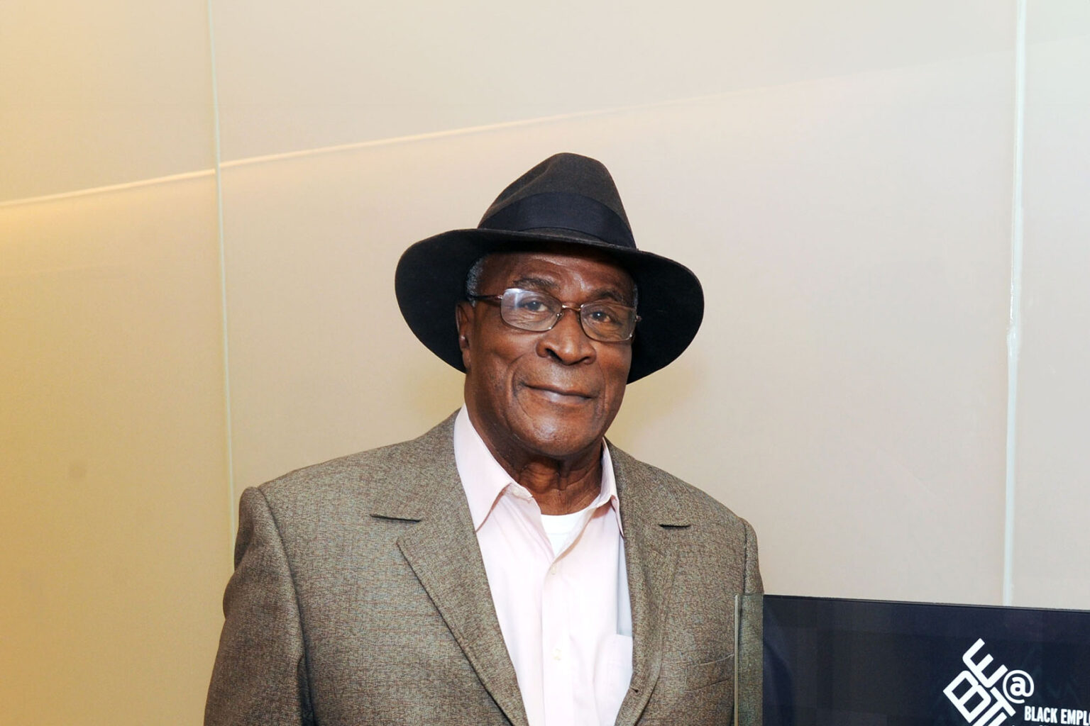 Remembering "Good Times" and "Roots" actor John Amos, dead at 84 ...