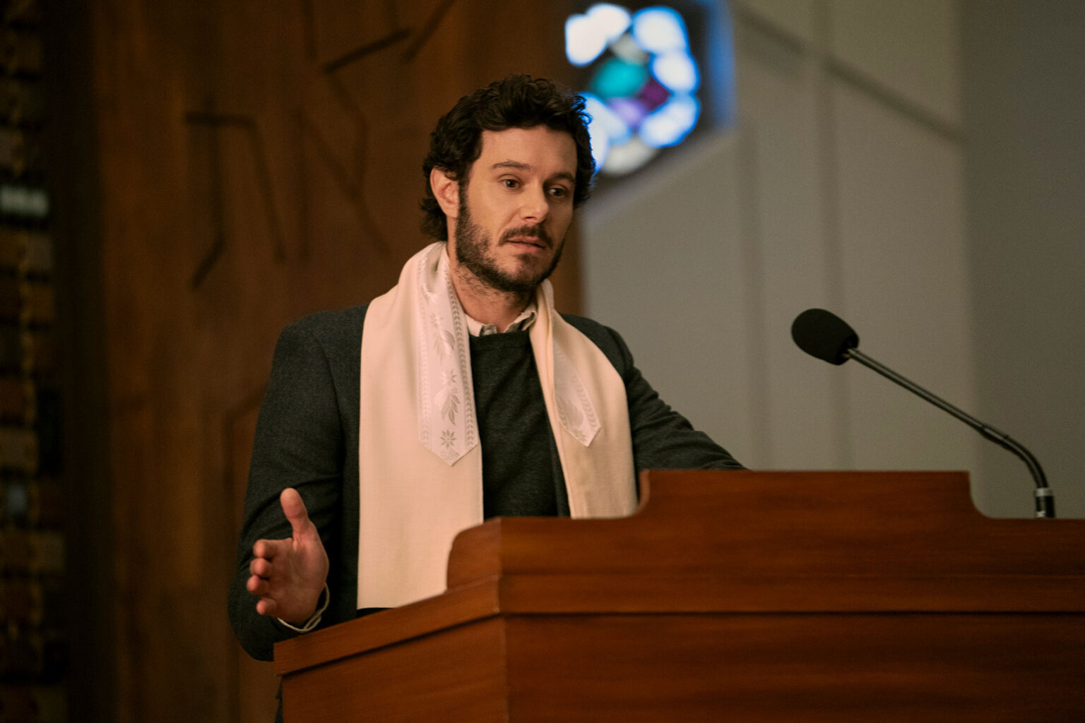 How Adam Brody as a hot rabbi in "Nobody Wants This" is making religion ...