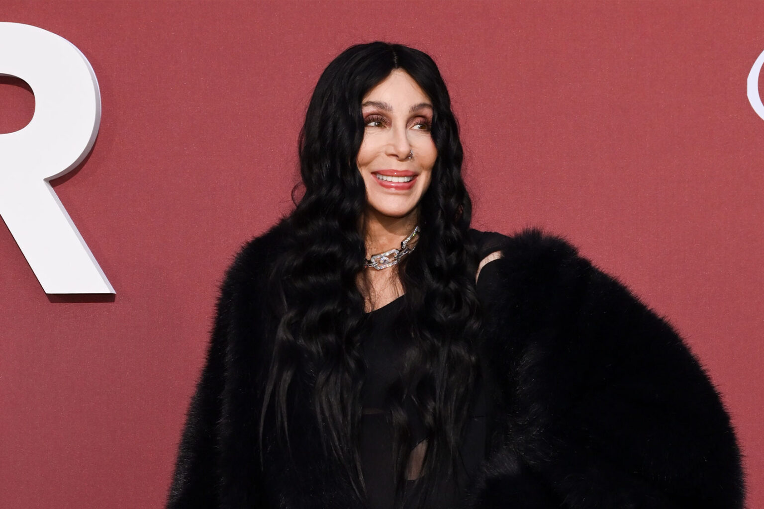 8 revelations from "Cher: The Memoir, Part 1" from kissing Warren ...