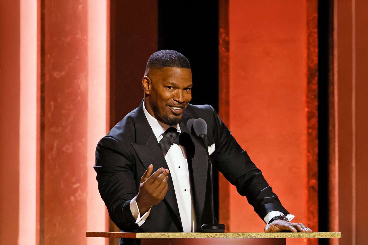 "I don't remember 20 days": Jamie Foxx opens up about near-fatal brain ...