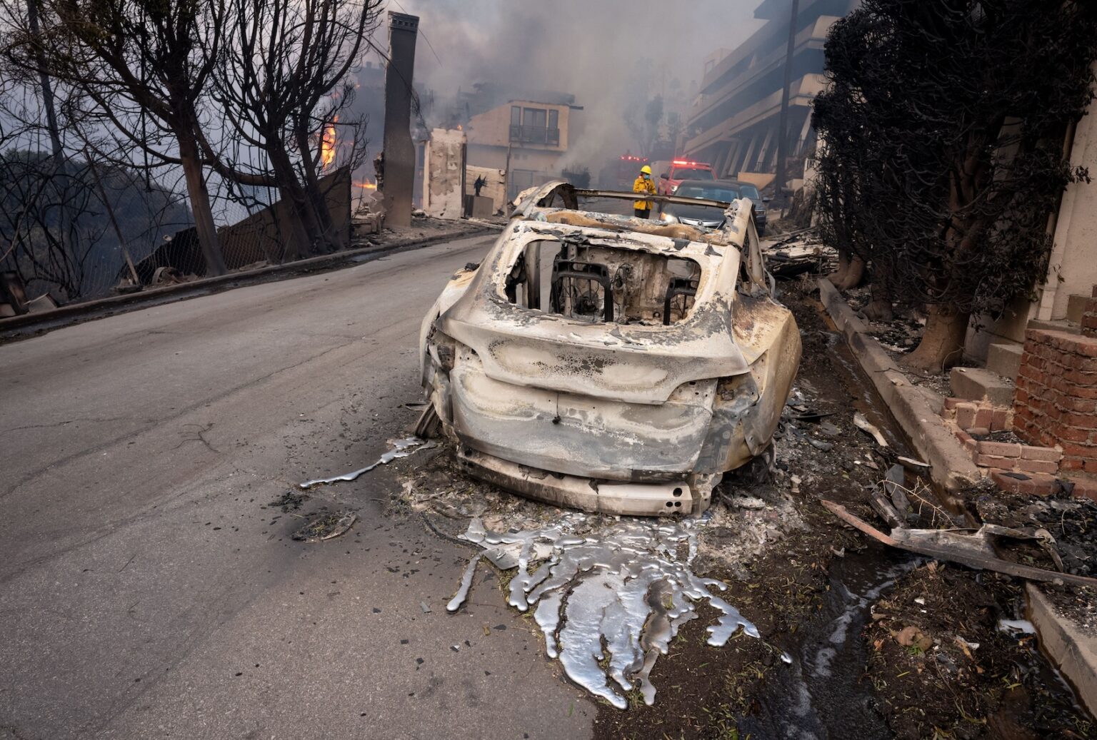 "Environmental disaster": Toxic aftermath of Los Angeles fires puts ...