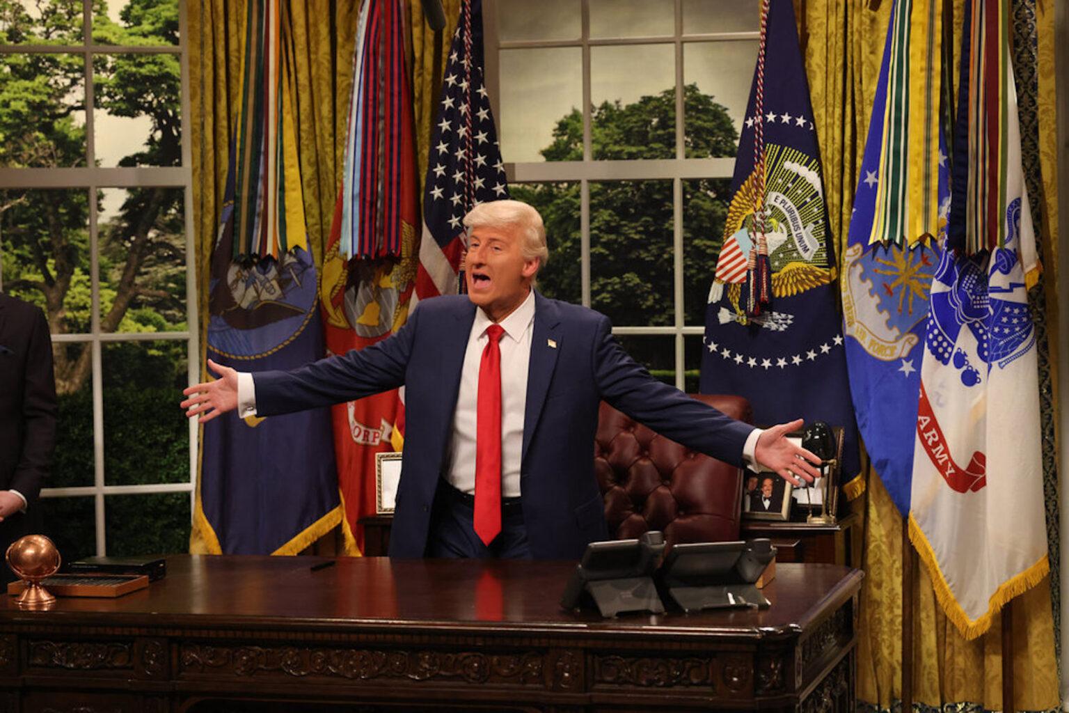 "Who’d have thought it’d be not me?": "SNL" recreates Trump reaction to ...