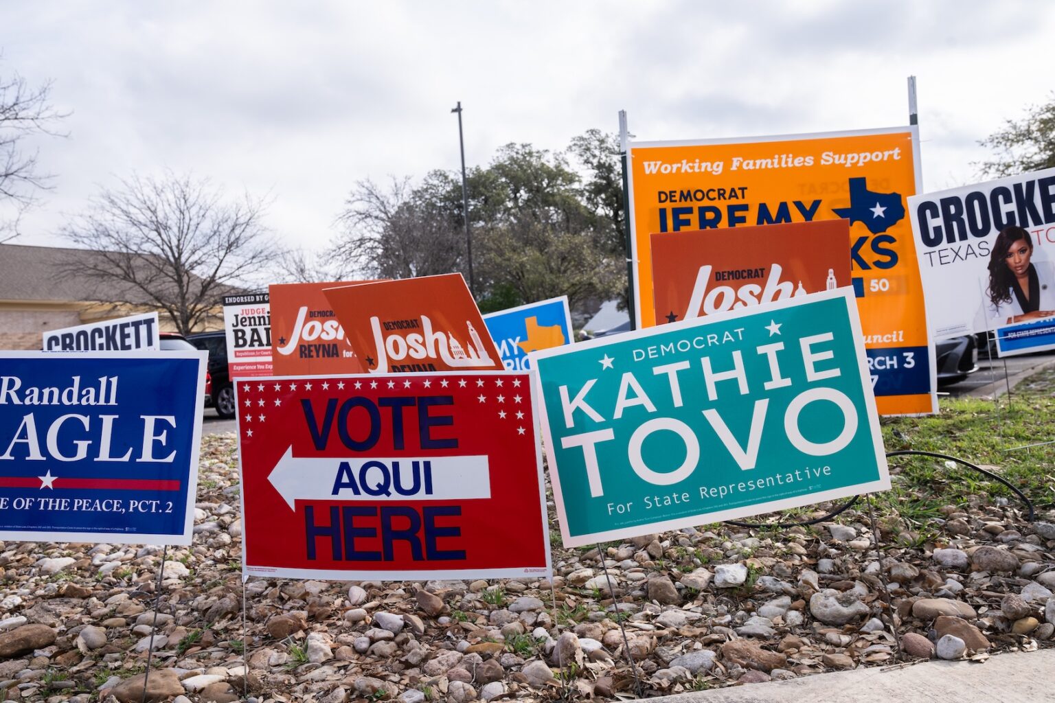 Early vote turnout in Texas outpacing past elections, fueled by ...