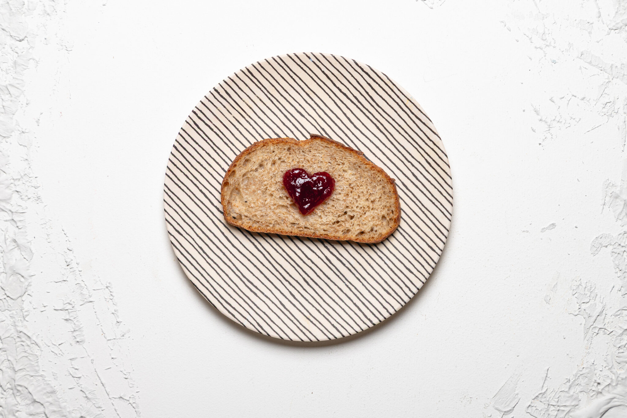 Looking for loaves? This home baker may be a perfect Hinge match ...
